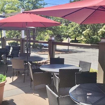 GROUP THERAPY BAR AND GRILL - Updated January 2026 - 61 Photos & 23 ...