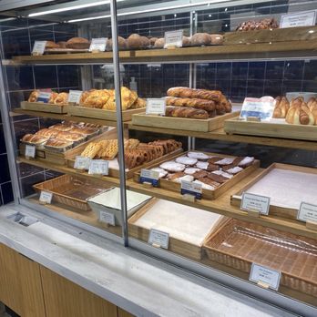 PARIS BAGUETTE - Updated June 2024 - 238 Photos & 94 Reviews - 100 W ...
