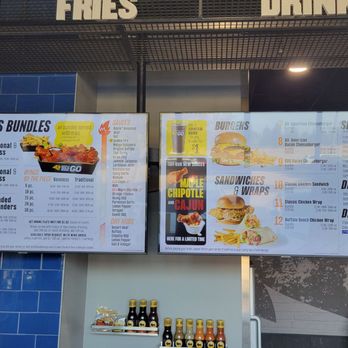 BUFFALO WILD WINGS - Updated December 2025 - 37 Photos & 17 Reviews ...