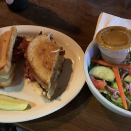 20 NORTH BROADWAY TAVERN - Updated July 2025 - 137 Photos & 182 Reviews ...