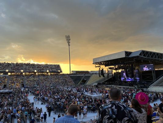 HISTORIC CREW STADIUM - Updated July 2025 - 10 Photos & 22 Reviews ...