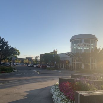 THE LANDING - 61 Photos & 84 Reviews - 828 N 10th Pl, Renton ...