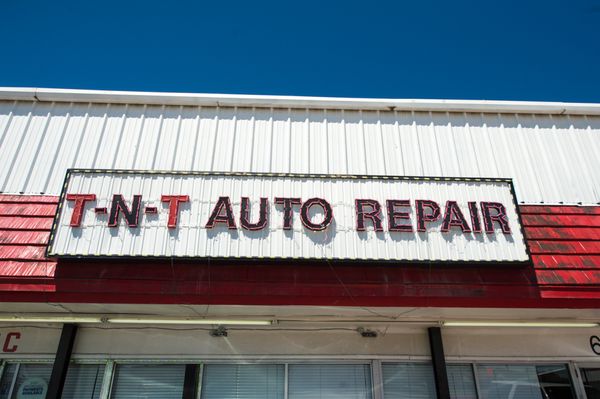 TNT AUTO REPAIR - Updated December 2025 - 46 Photos & 19 Reviews - 6733 ...