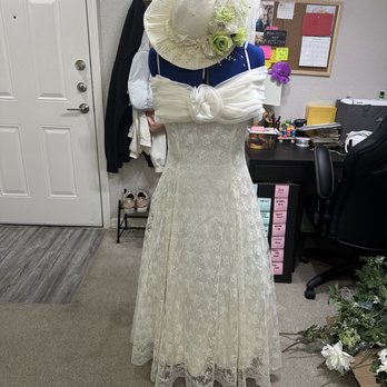 MERCHANT SQUARE ANTIQUE MARKETPLACE - Updated November 2024 - 578 ...