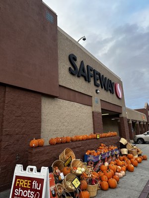 SAFEWAY - Updated November 2025 - 109 Photos & 130 Reviews - 1663 ...