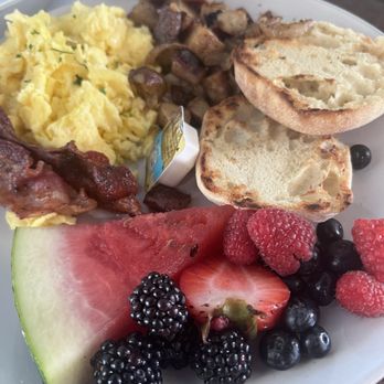 SURFSIDE KITCHEN - Updated May 2025 - 98 Photos & 78 Reviews - 85 Ava ...