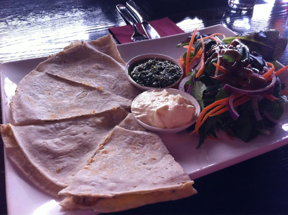 GASWORKS - Barbeque - 9/11 Tauhinu Road, Miramar, Wellington, New ...