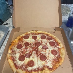 FELIX’S PIZZA PUB - 264 Photos & 328 Reviews - 6401 Clayton Ave, Saint ...
