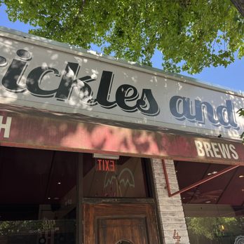 CRICKLES AND CO - Updated June 2024 - 734 Photos & 553 Reviews - 4000 ...