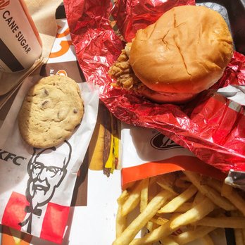 KFC - Updated August 2024 - 17 Photos & 18 Reviews - 3545 S Federal Way ...