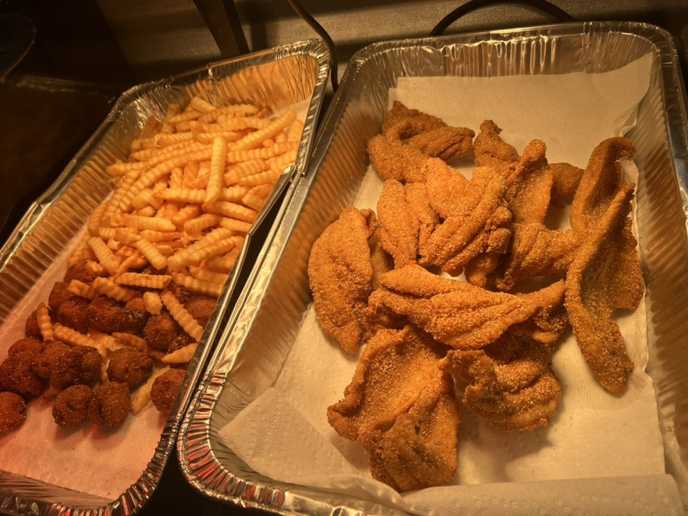 CIRCLE H BBQ - Updated August 2025 - 308 N Pecan St, Carthage, Texas ...