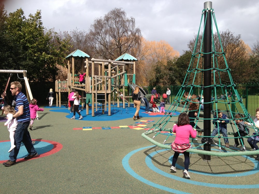 ST. STEPHENS GREEN PLAYGROUND - Updated October 2025 - 77 Saint Stephen ...
