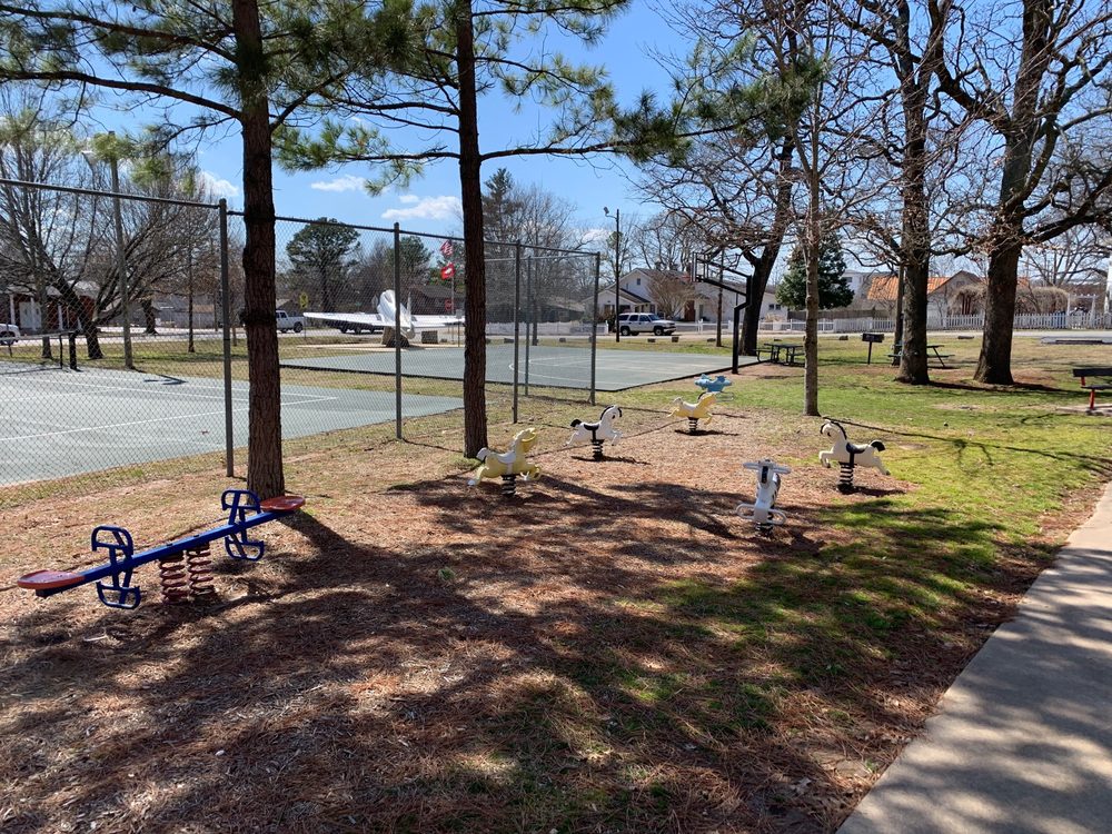 CAPTAIN FIELD E. KINDLEY MEMORIAL PARK - Updated January 2025 - 401-499 ...