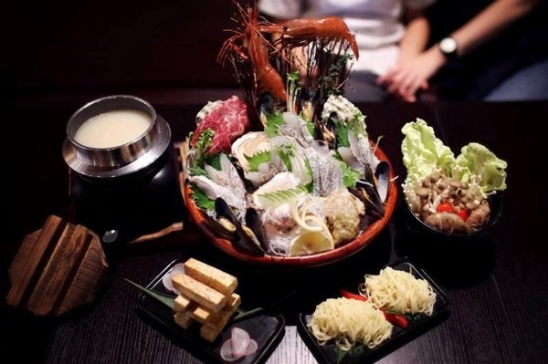 GYOKA - Updated January 2026 - 50 Photos - 486 Avenue Victoria, Saint ...