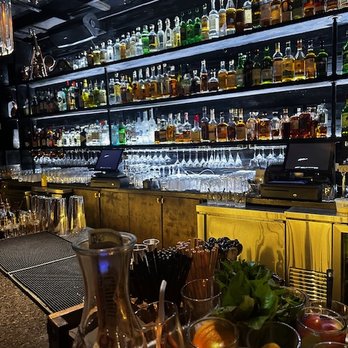 THE ELEANOR - Updated December 2025 - 160 Photos & 72 Reviews - 307 W ...