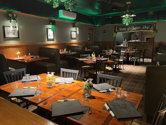 CHARLOTTE TAVERN - Updated December 2025 - 57 Photos & 73 Reviews - 2 ...