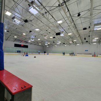 THE CUBE ICE AND ENTERTAINMENT CENTER - Updated July 2024 - 76 Photos ...