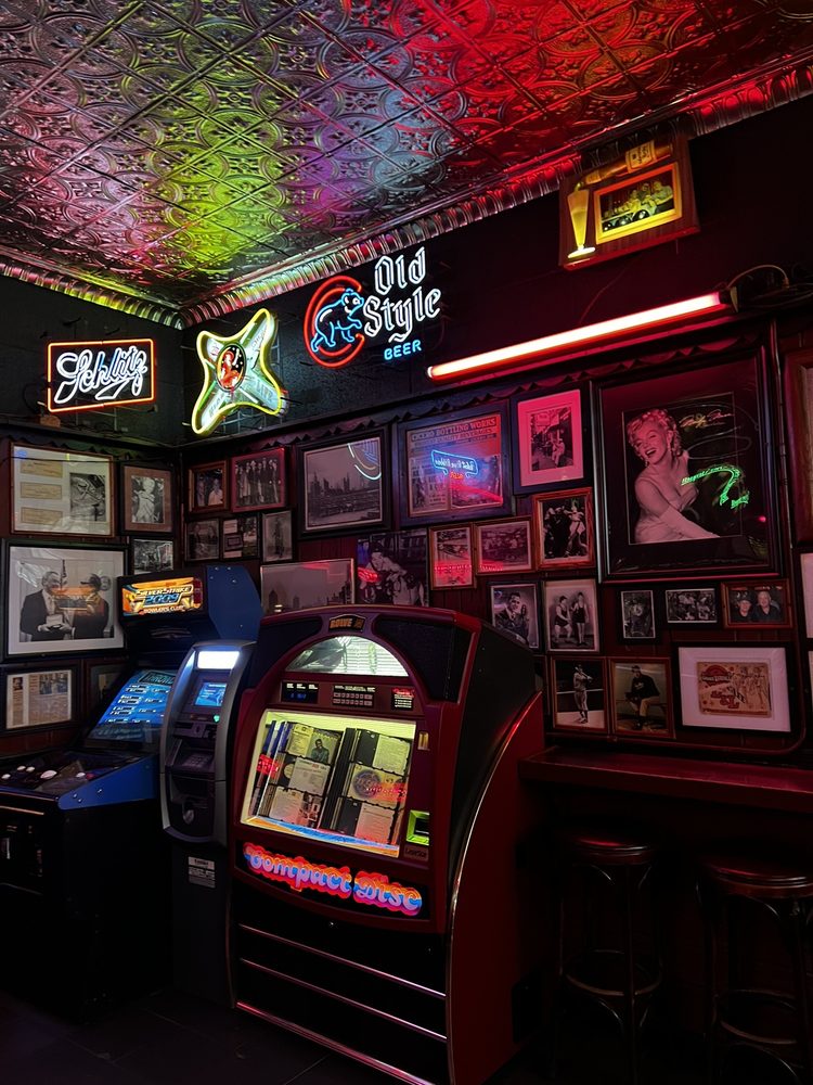 RICHARD’S BAR - Updated April 2025 - 112 Photos & 338 Reviews - 491 N ...