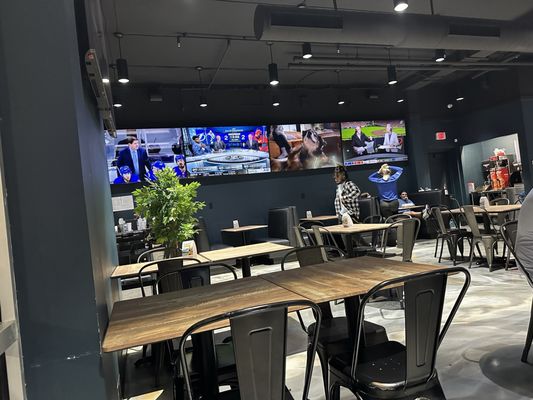 THE OWNERS BOX SPORTS BAR & GRILL - Updated August 2025 - 50 Photos ...