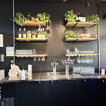 THE CRAFTY BEAVER BAR - Updated December 2025 - 74 Photos & 49 Reviews ...