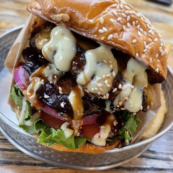 A+ BURGER - 850 Photos & 843 Reviews - 6228 Telegraph Ave, Oakland ...