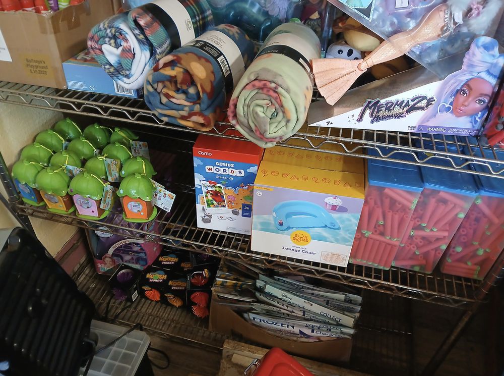 FRED’S ODDS AND ENDS - Updated December 2025 - 21 Photos - 4618 Clark ...