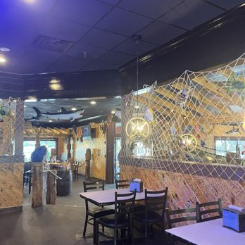 STORMING CRAB - HOMESTEAD - Updated April 2025 - 140 Photos & 74 ...