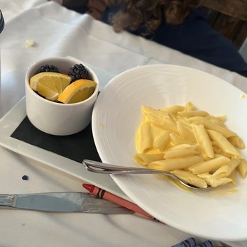 MILTON’S CUISINE & COCKTAILS - Updated June 2024 - 589 Photos & 500 ...