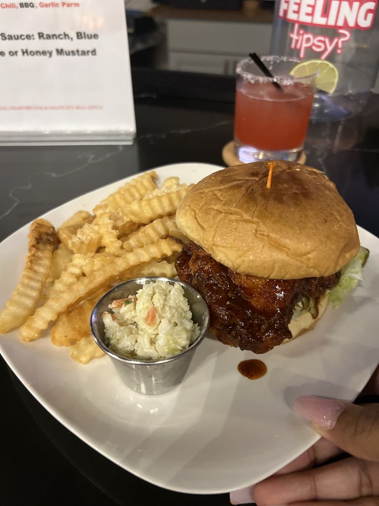 LIQUID LEGENDS - Updated December 2025 - 13 Photos - 4551 New Bern Ave ...