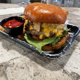 THE HOP STOP - Updated October 2025 - 310 Photos & 276 Reviews - 14055 ...