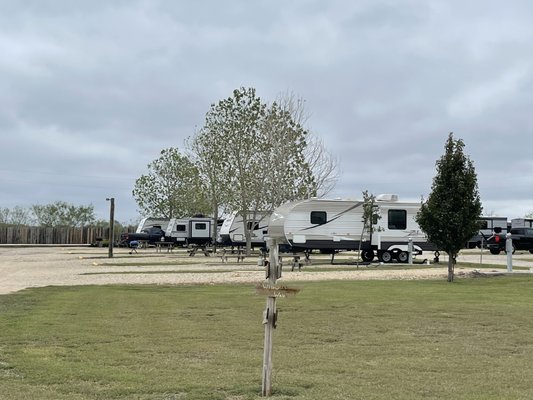 EAST AUSTIN RV PARK - Updated October 2025 - 16421 US Hwy 290, Elgin ...