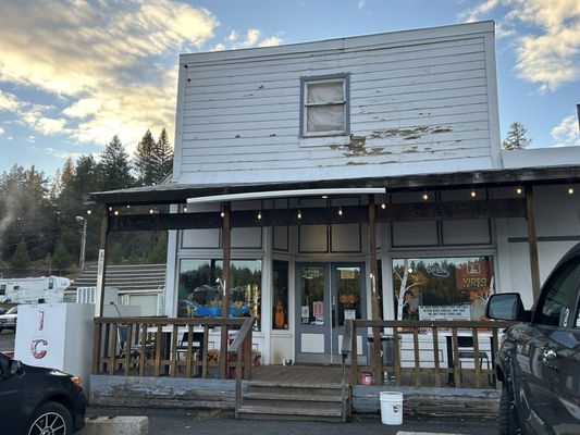 OREGON TRAIL STORE & DELI - Updated June 2026 - 60 Photos & 45 Reviews ...