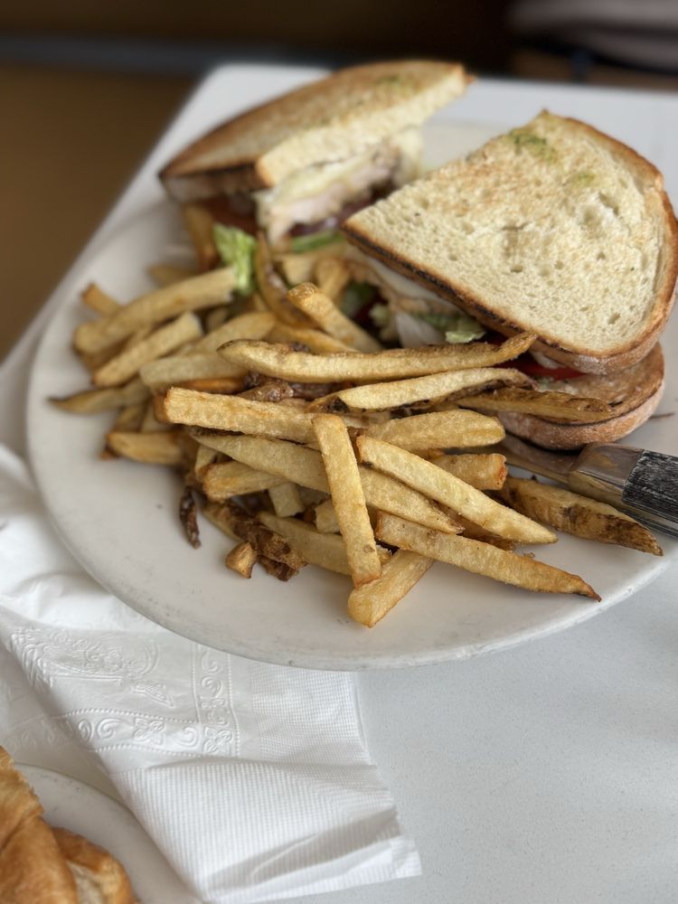 NOOKIES ON WELLS - Updated December 2025 - 481 Photos & 896 Reviews ...