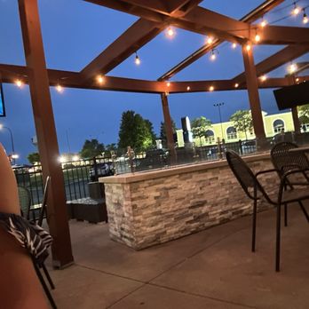 SHOELESS JOE’S ALE HOUSE & GRILLE - Updated January 2026 - 89 Photos ...