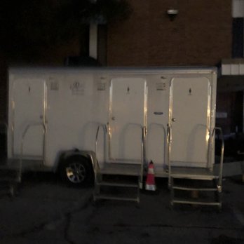 MOONSTRUCK DRIVE-IN - Updated April 2025 - 86 Photos & 63 Reviews - 100 ...