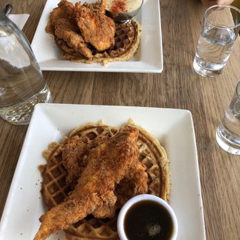 900 GRAYSON - Updated September 2024 - 1946 Photos & 2296 Reviews - 900 ...