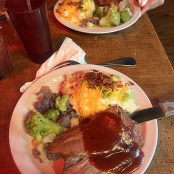 STOCKADE GRUB & WHISKEY - Updated July 2024 - 261 Photos & 539 Reviews ...