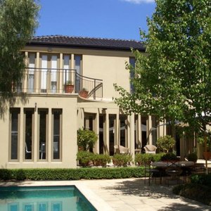 ACT PRETTY GIRLS - Updated October 2025 - 77 Gladstone St, Fyshwick ...