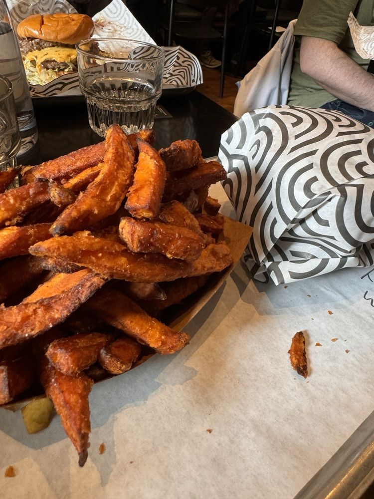 BUNSEN - Updated January 2026 - 255 Photos & 222 Reviews - 22 Essex ...