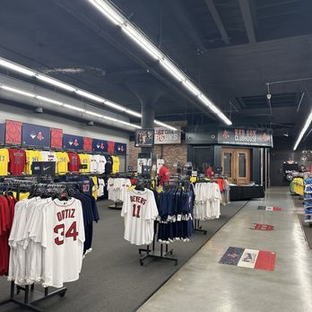 RED SOX TEAM STORE - Updated December 2025 - 108 Photos & 61 Reviews ...