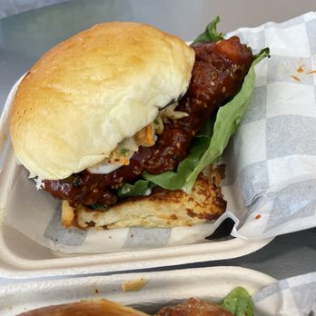 HUDA - Updated January 2025 - 259 Photos & 212 Reviews - 32 S 18th St ...