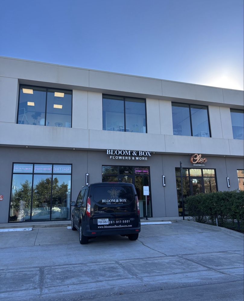 BLOOM AND BOX - Updated December 2025 - 211 Photos & 80 Reviews - 2617 ...