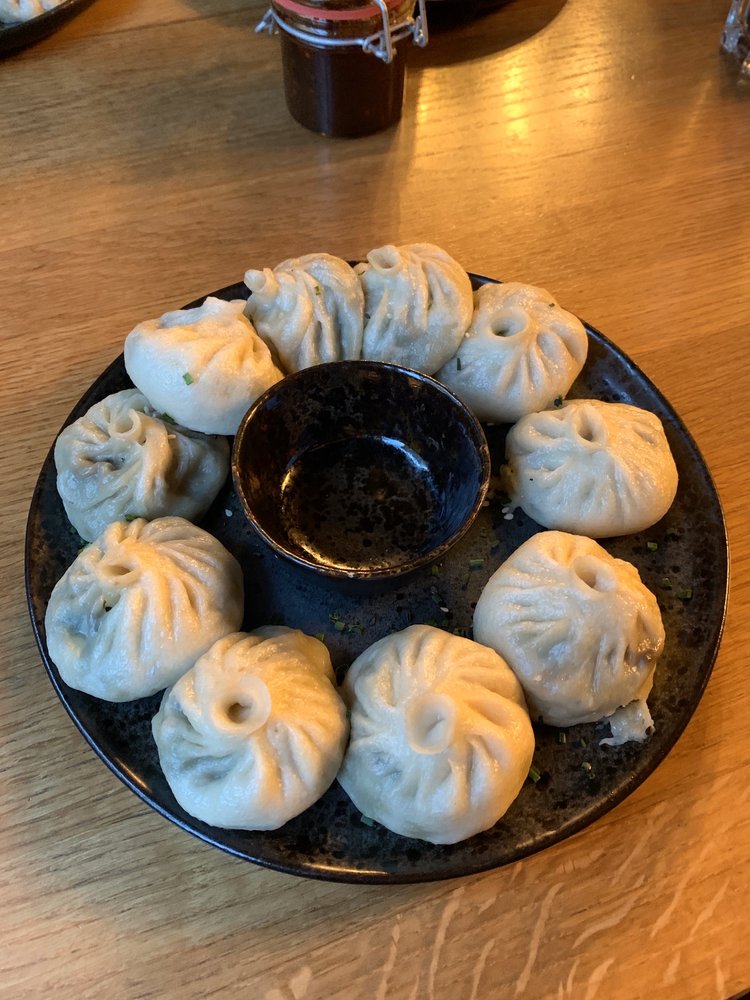 TENZ MOMO - Hohlstrasse 44, Zürich, Switzerland - Himalayan/Nepalese ...