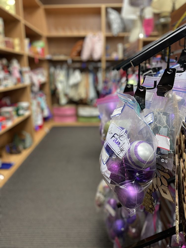 TURN STYLE CONSIGNMENT - Updated November 2025 - 21 Photos & 28 Reviews ...