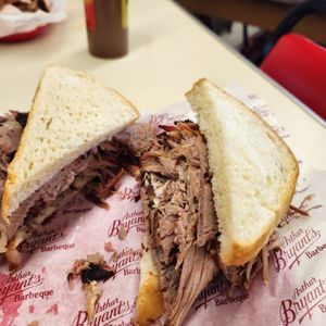 ARTHUR BRYANT’S BARBEQUE - 1361 Photos & 1788 Reviews - 1727 Brooklyn ...