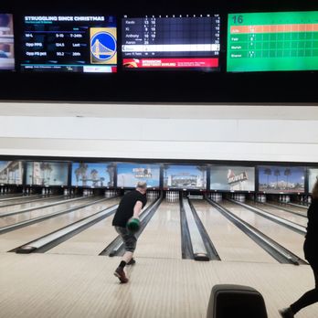 CONCOURSE BOWLING CENTER - Updated January 2025 - 314 Photos & 561 ...