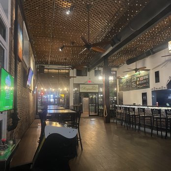 MAGNOLIAS BAR OF ATHENS - Updated October 2025 - 27 Photos & 20 Reviews ...