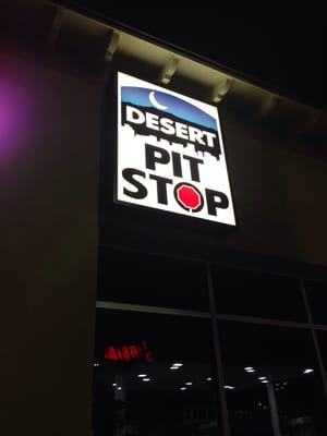 DESERT PIT STOP - Updated January 2026 - 17 Photos & 39 Reviews - 7161 ...