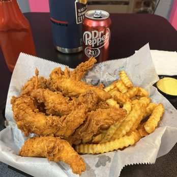 SIDE CHIC - Updated December 2024 - 65 Photos & 25 Reviews - 219 E Clay ...