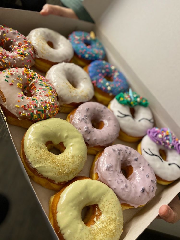 RAINBOW DONUTS - 512 Photos & 342 Reviews - 2025 San Pablo Ave ...